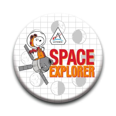 Peanuts Snoopy in Space – Space Explorer – Round Pinback Button (1.25 ...